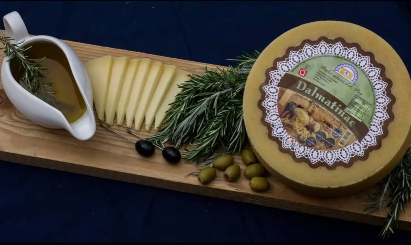 Sir Dalmatinac Paške sirane nagrađen na World Cheese Awardsu - Skitnice.hr